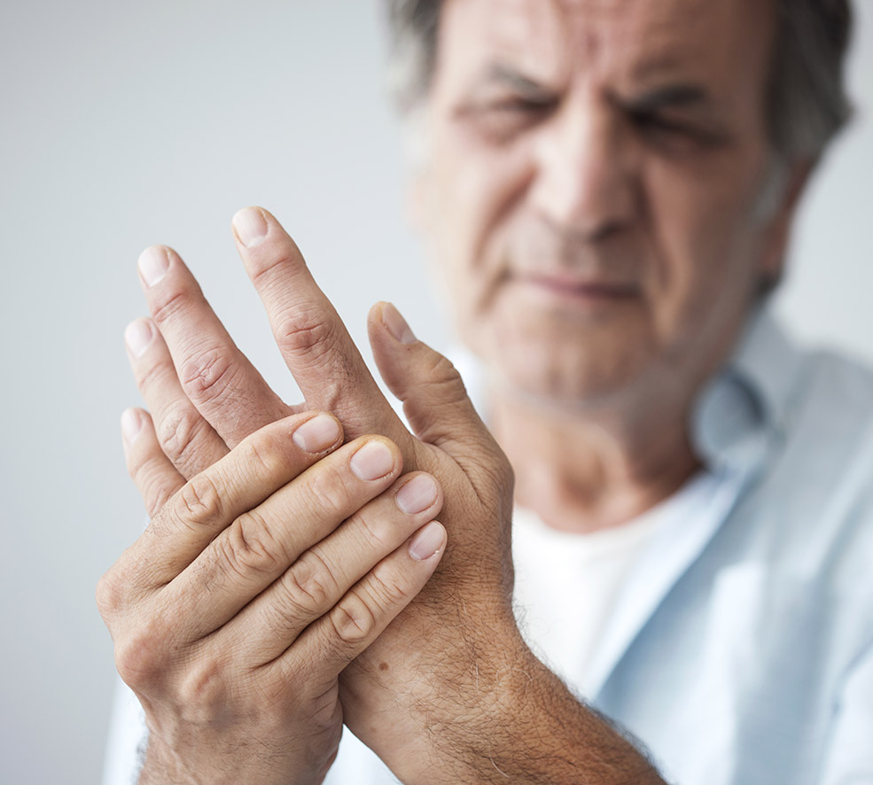 Pathologies de la main : Symptômes - Traitement- Lille, Calais, Dunkerque